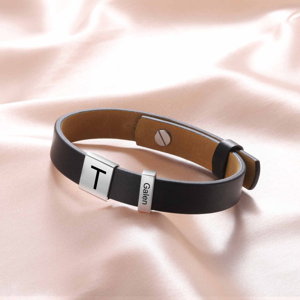 Personalized Leather Bracelet for Men - Custom Engraved with Names | FARUZO