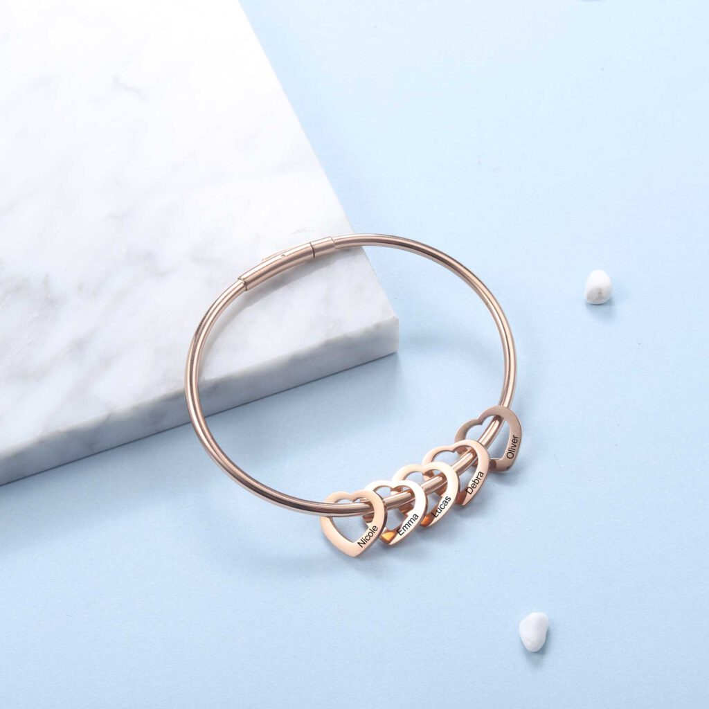 Personalized Bracelet for Mom & Grandma with Kids Names [1-15] | FARUZO