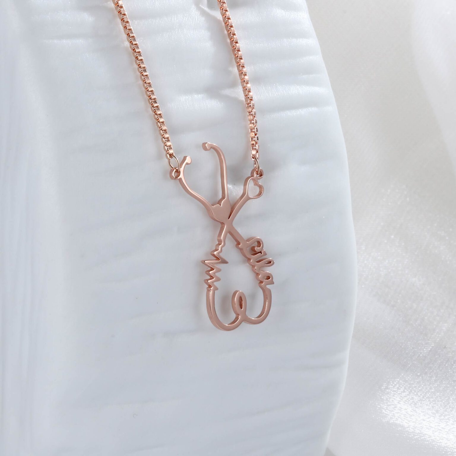 Doctor Necklace [Graduation Gifts] | FARUZO