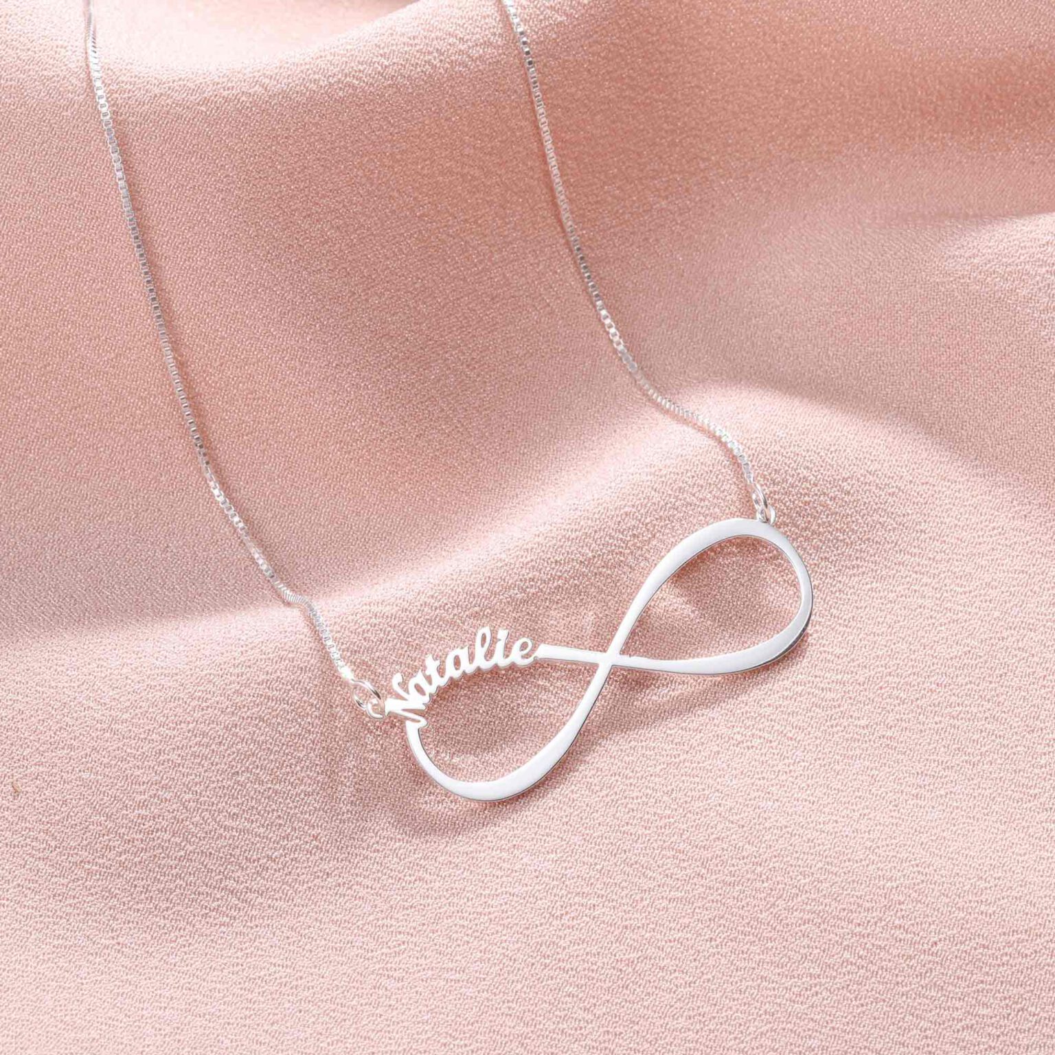 Infinity Name Necklace for Couples & Moms [1-4 Names] | FARUZO